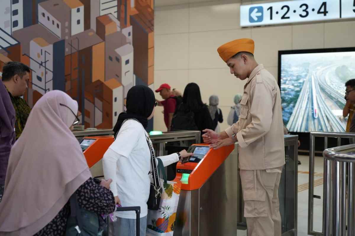 Peringati Hari Pahlawan, KCIC Gelar Beragam Aktivitas Menarik di Stasiun Kereta Cepat Whoosh ...